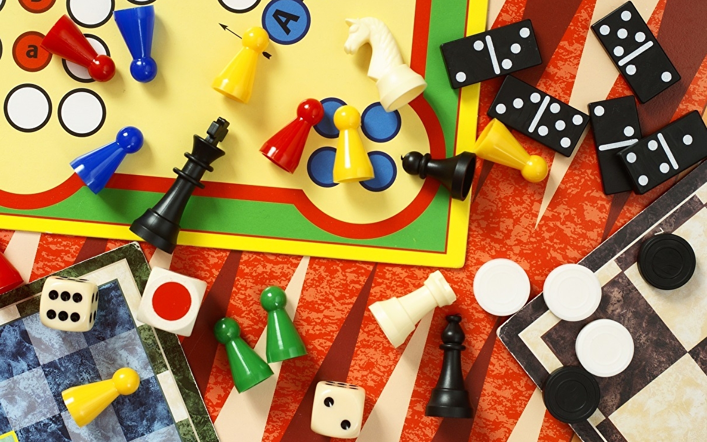 Après midi jeux de société | Montagnes du Jura