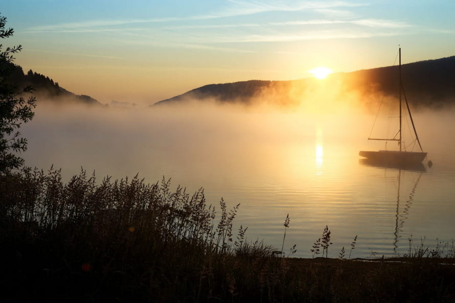 Le lac des Rousses : ambiance montagne ! | Montagnes du Jura